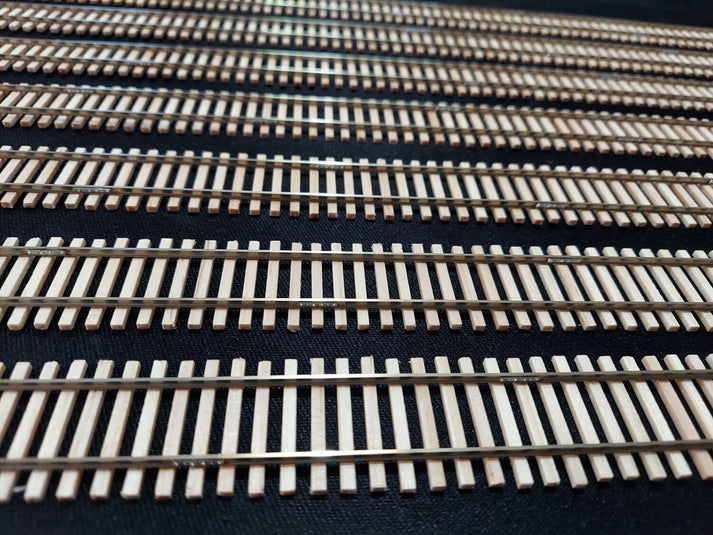 HO Scale Wood Cross Ties | Oak Hill Model Railroad Track Supply LLC